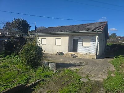 Moradia T3 à venda em Turiz, Vila Verde | RE/MAX Portugal