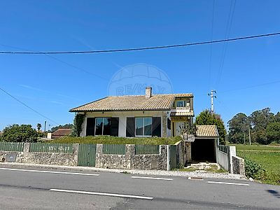 Moradia T4 à venda em Beduído e Veiros, Estarreja | RE/MAX Portugal