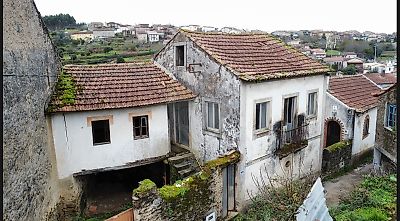 Moradia T3 à venda em Lorvão, Penacova | RE/MAX Portugal