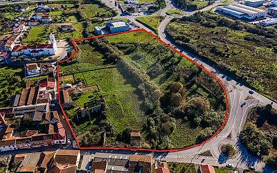 Terreno à venda em Taveiro, Ameal e Arzila, Coimbra | RE/MAX Portugal