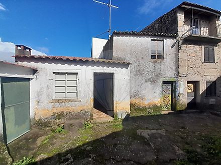 427 casas para comprar em Castelo Branco | RE/MAX